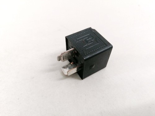 61366901469 v23136-j6-x48 61.36-6901469 Relay module for BMW 5-S ...