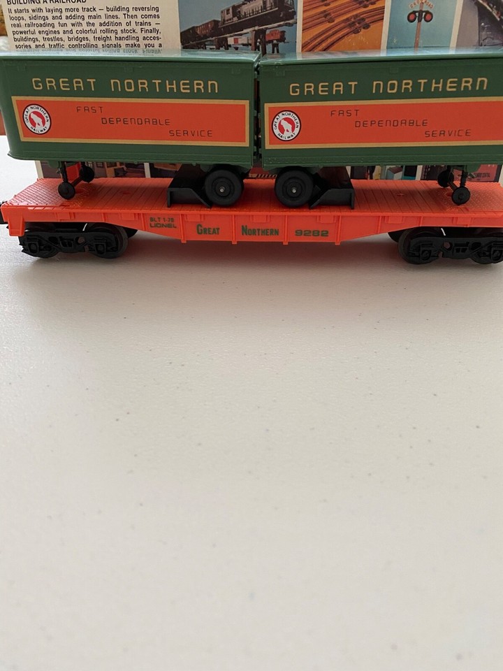 Lionel 6-9352 CN&W 6-9333 SP & 9282 GN Flat Car W/ Vans Mint! | eBay