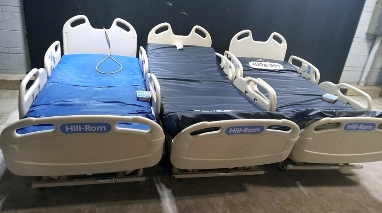 Hill-Rom VersaCare Hospital Bed with Foam Mattress: BULK DISCOUNTS ...