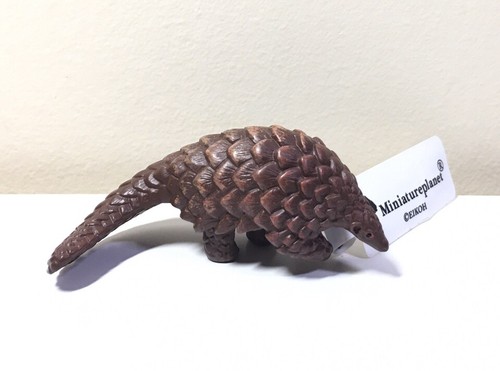 Kaiyodo Eikoh Miniature Planet Giant Pangolin Animal Figure | eBay