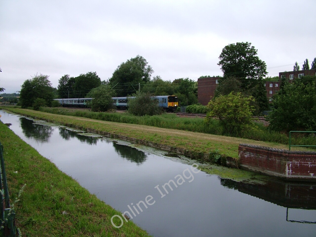 Photo 6x4 Train approaching Ware Ware/TL3614 A pair of unidentified ...
