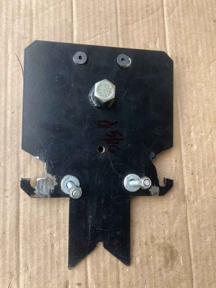 EZ Lock Bracket for Wheelchair Docking Station Quantum J6 VA Power ...