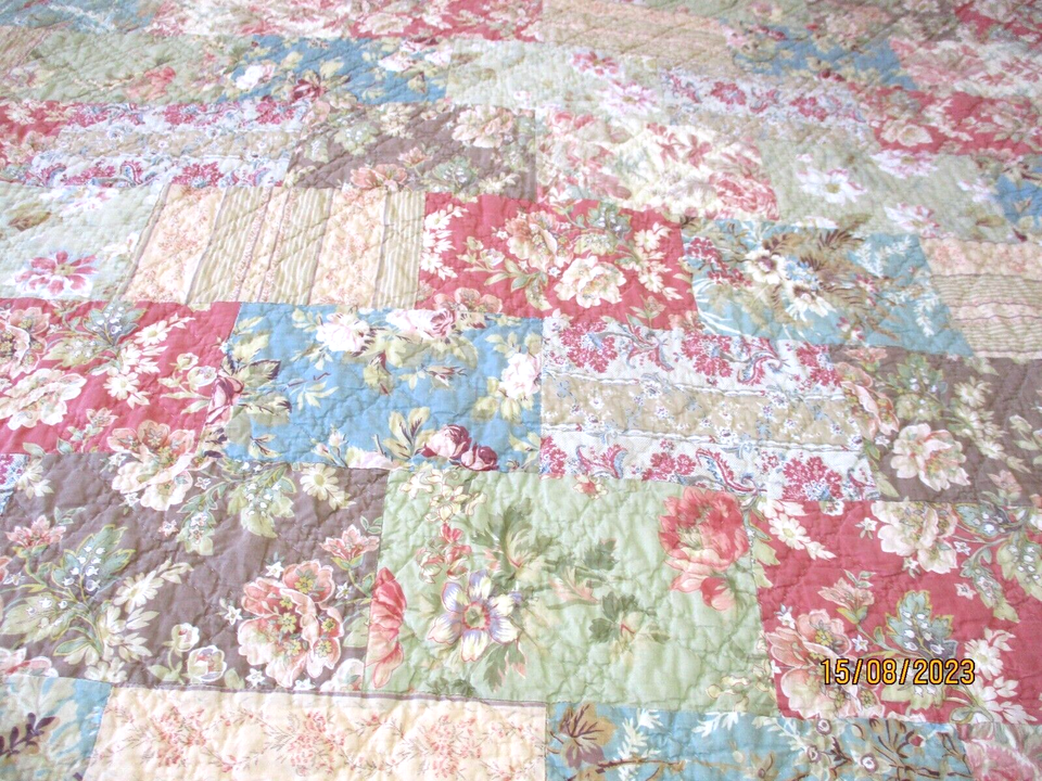 Noble Excellence Patchwork Country Floral Queen Quilt with Two King ...