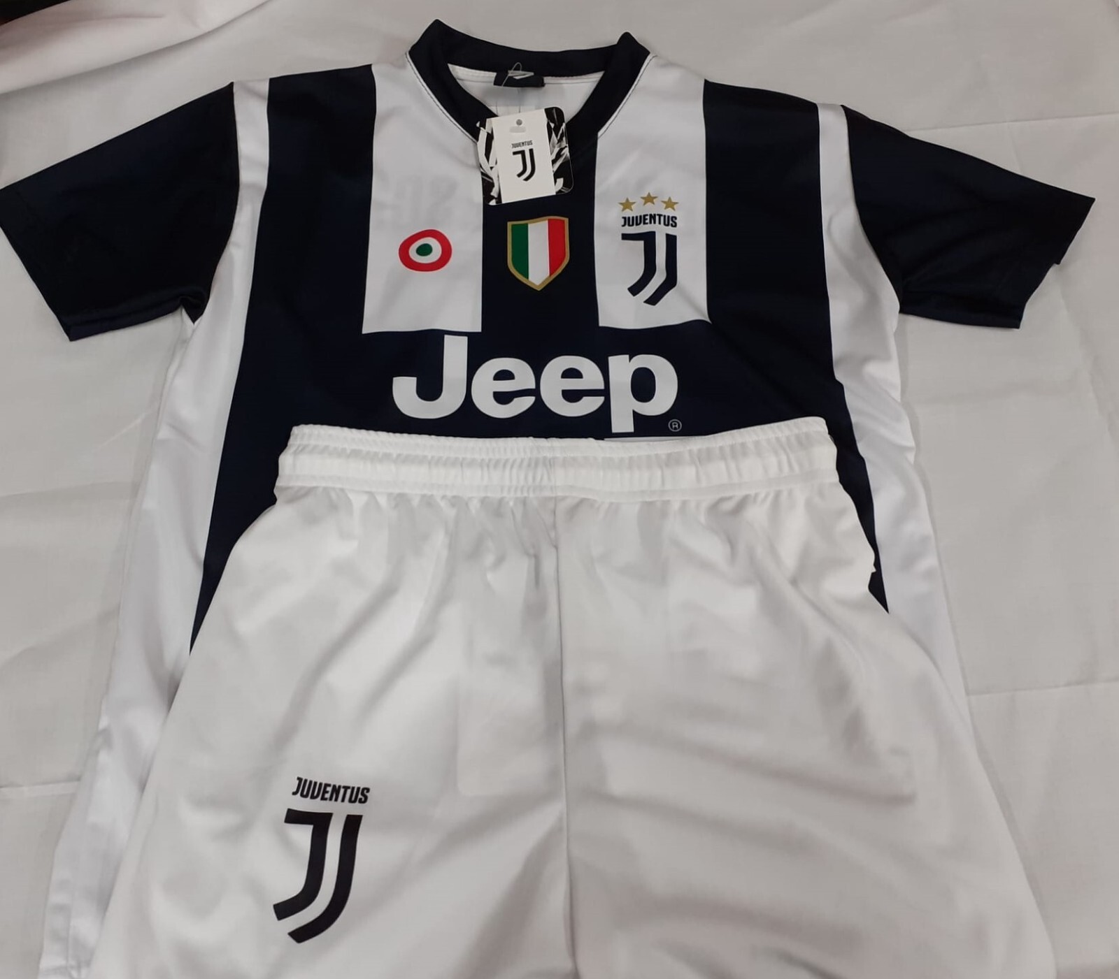 Complete Kit Shirt + Shorts Juventus Moise Kean Size S Jersey Juve | eBay