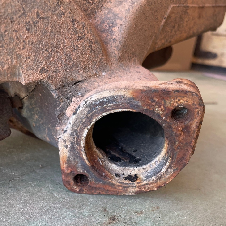 223 Ford Inline 6 Intake/Exhaust Manifold OEM C3AE-9430-A Has Crack | eBay