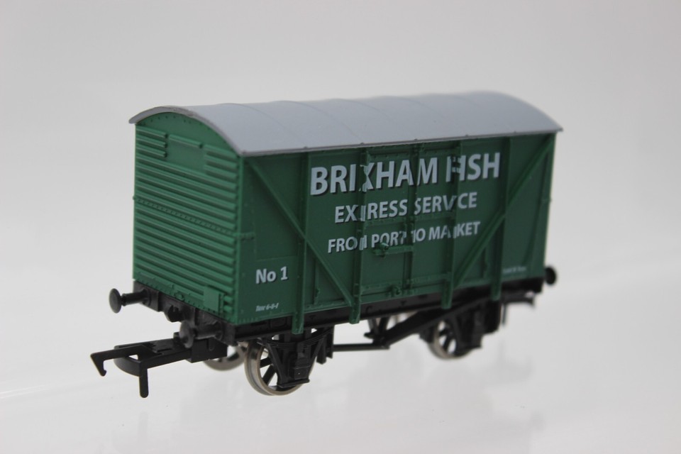 Dapol OO Gauge Brixham Fish Express Service Fish Van 1 (Burnham) | eBay UK