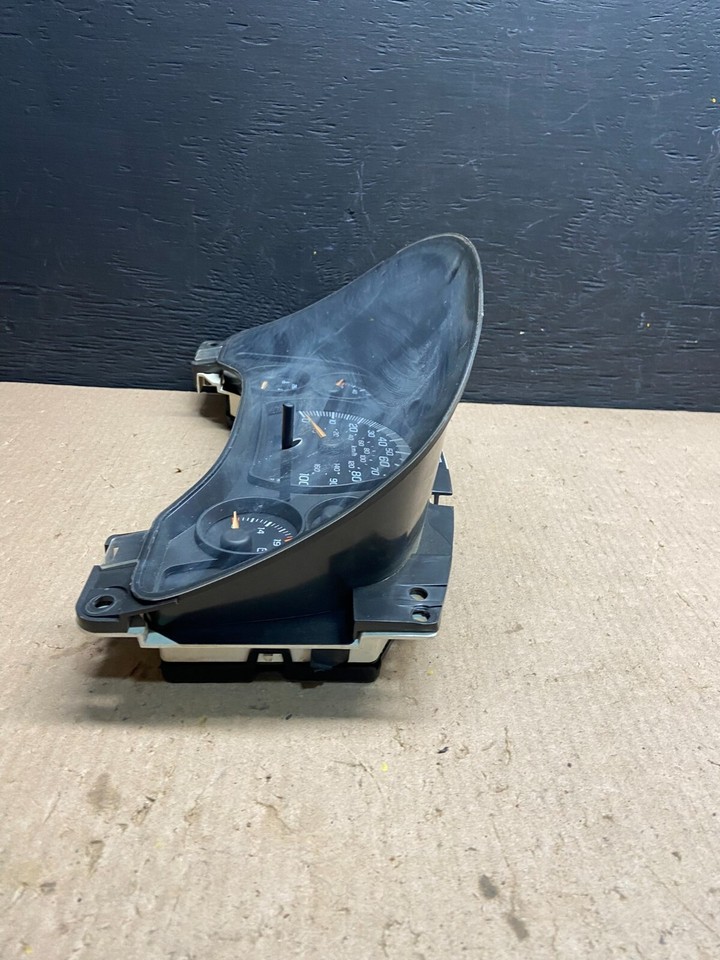 2004 to 2007 Chevrolet Express Speedometer Cluster Gauge F0641 PS | eBay