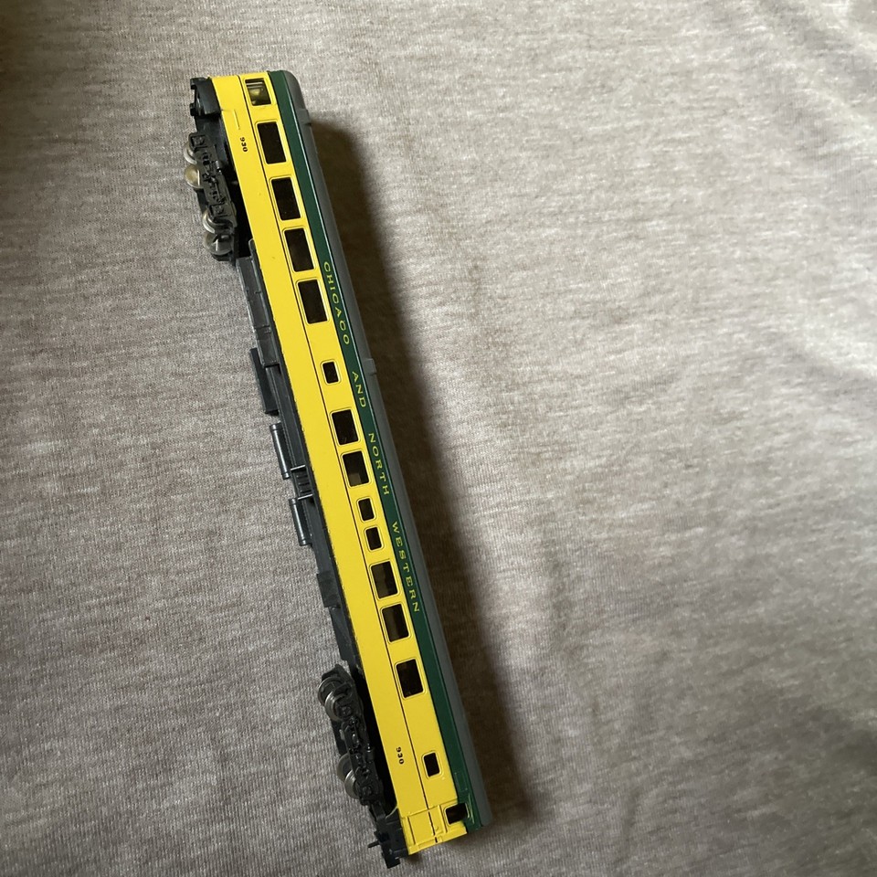 Atlas Train #2644 Illuminated C & Nw Tail Car 85’ N Scale | eBay