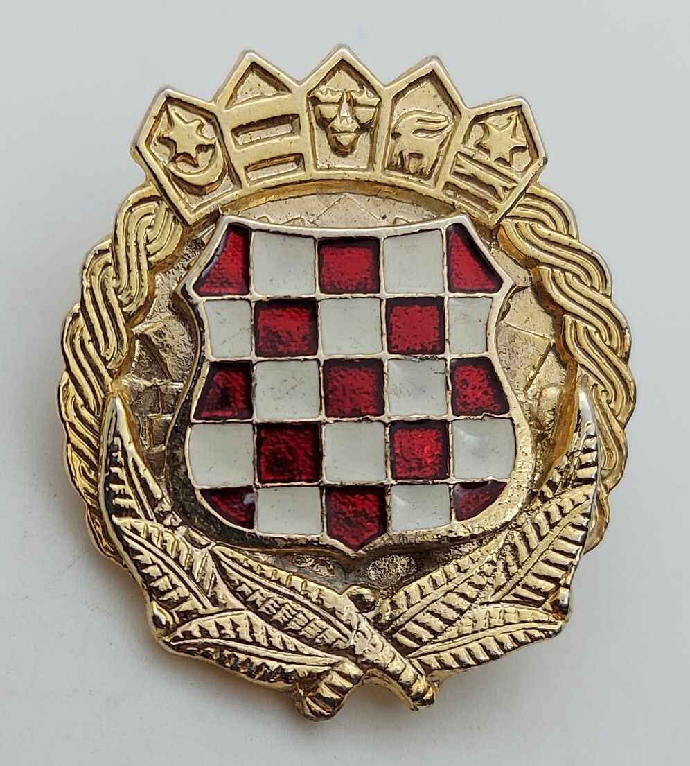 Croatian Army, crest coat of arms 1990s war first hat, vintage badge ...