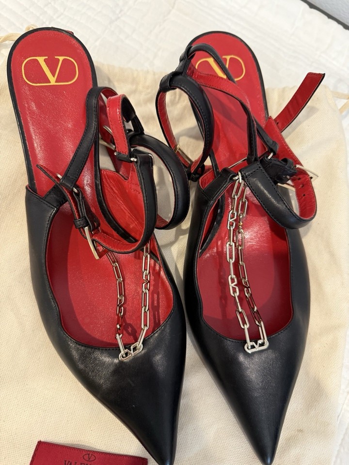 Valentino Black Leather Kitten Heels With Gold Chain Detail Size 40 ...
