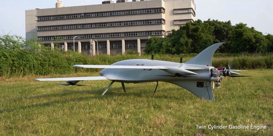 VTOL Fixed Wing UAV Long Range Distance 8Kg Cargo Delivery Drone 10H ...