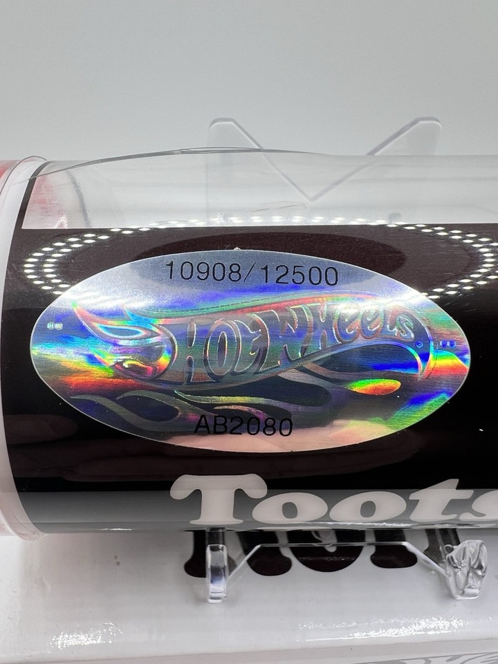 Hot Wheels RLC ‘66 Super Nova Tootsie Roll 2019 Crack In Display Case ...