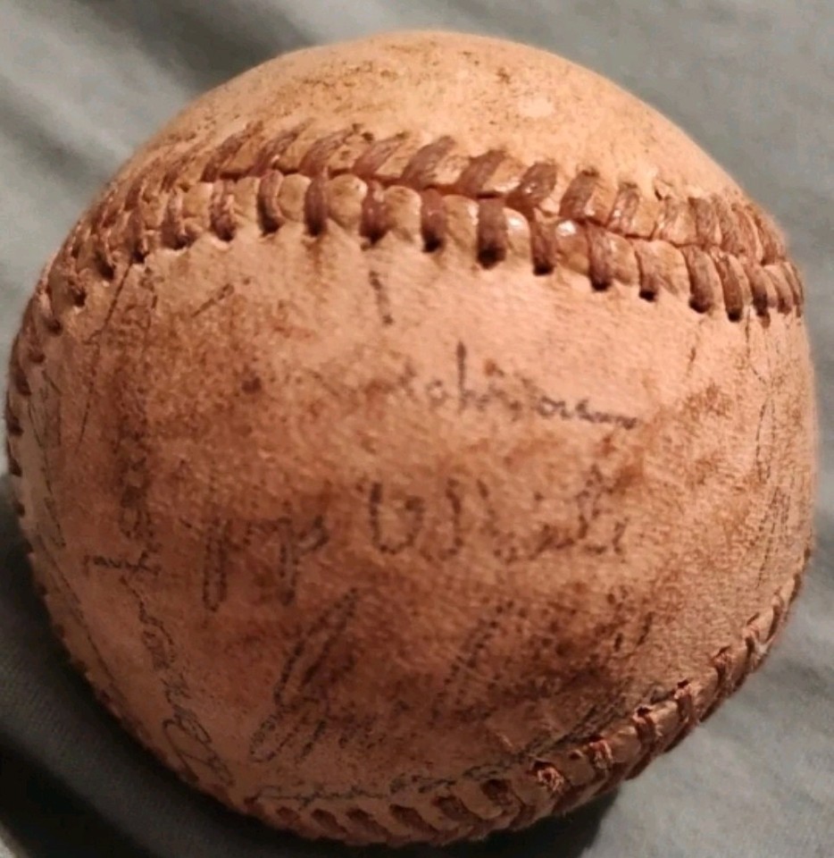 Old Baseball Multi-Signature Jackie Robinson, Bobby Bragan, Bing Crosby ...
