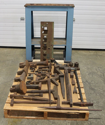 VINTAGE PEXTO 982 FORMING STAKE BENCH WITH 46 ANVILS & EXTRA 982 PLATE ...