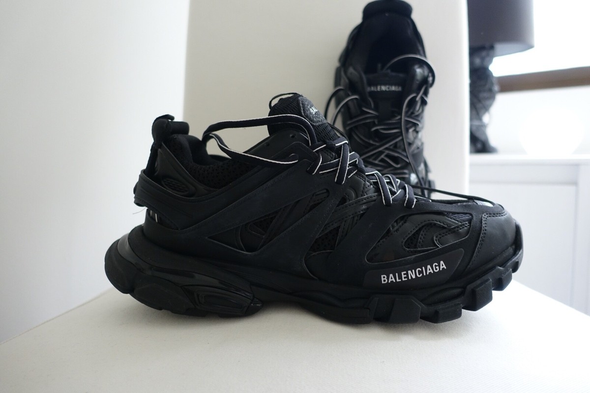 BALENCIAGA TRACK NWOB BLACK UK10 - 44 EQUIVALENT | eBay BALENCIAGA TRACK NWOB BLACK UK10 - 44 EQUIVALENT | eBay
