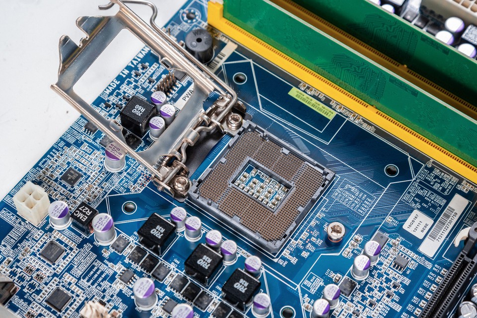 2nd Gen Intel Motherboard BCM RX67Q LGA1155 MicroATX Q67 TPM DDR3 Dual ...