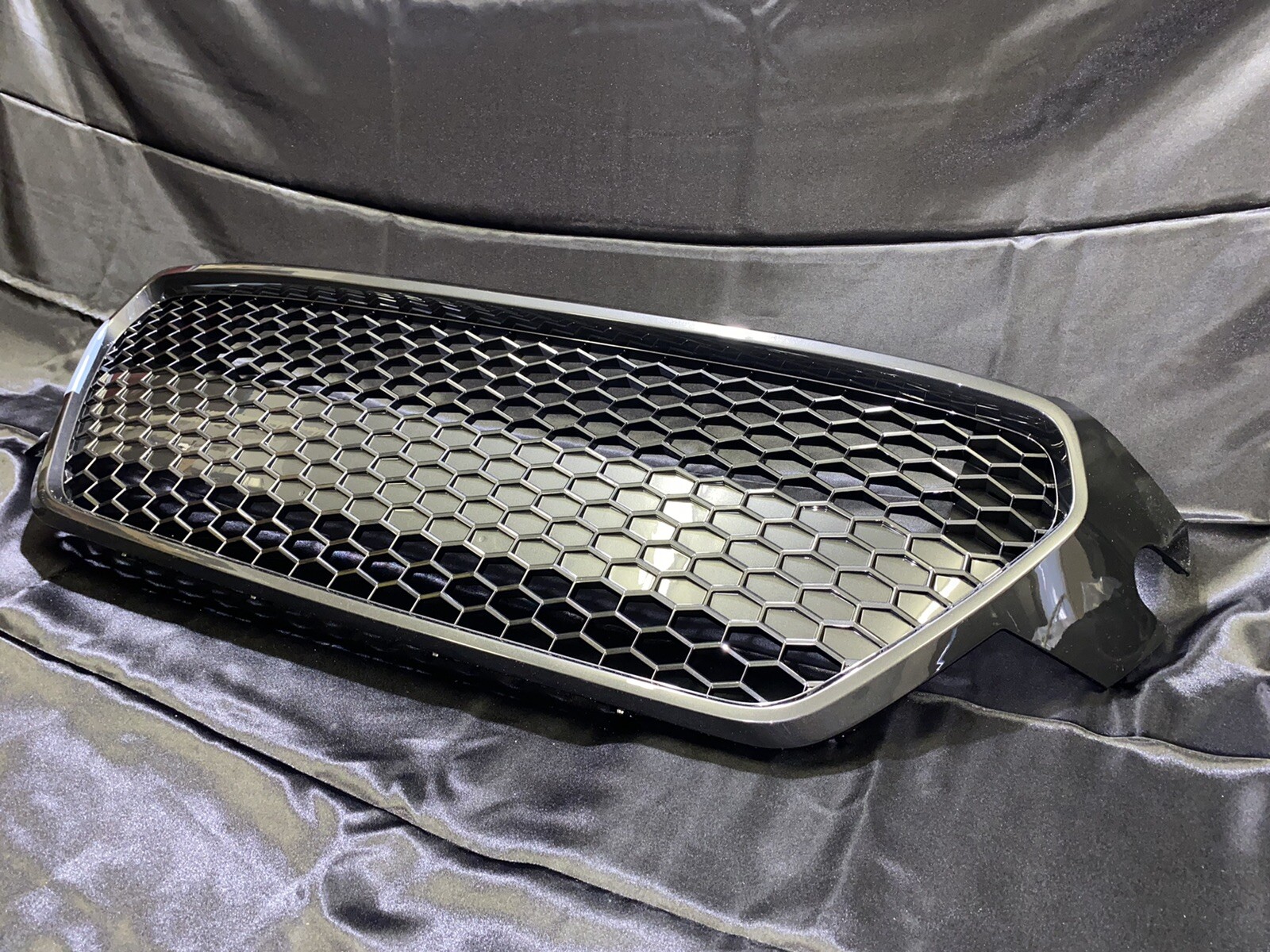 Toyota Corolla SE XSE Sedan Lower Grille 53112-12370 Grill OEM 20 2020 ...