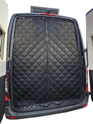 ISOCAMP® thermal curtain magnetic thermal mats VW Crafter built up to ...