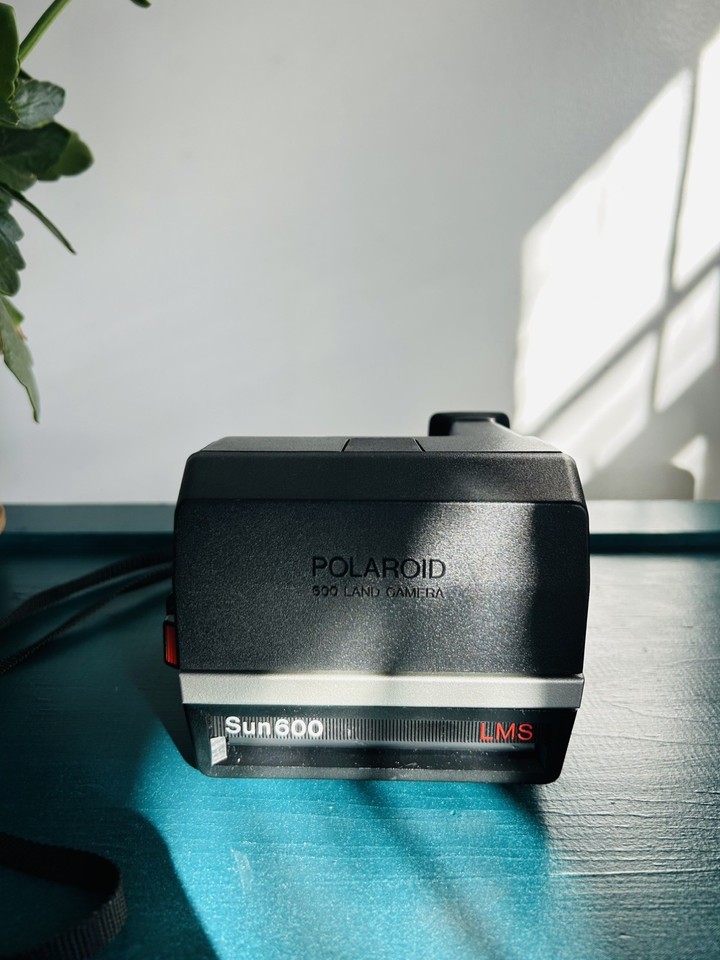 Polaroid Sun 600 LMS Land Camera with Strap. | eBay