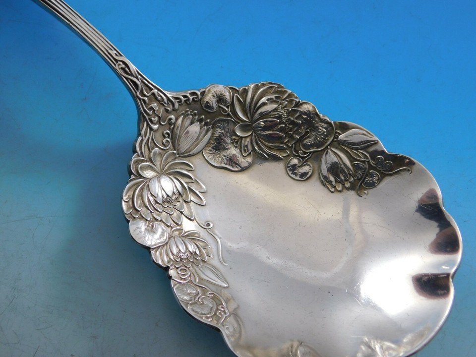 Cleone by International Sterling Silver Berry Spoon Flowers in Bowl ...
