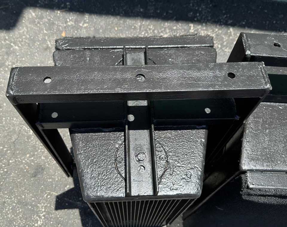 Meyer Sound UPA-1P Compact Wide Coverage Loudspeaker W/Bracket (Pair ...