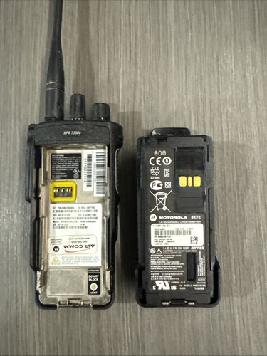 MOTOROLA XPR 7350e Radio * UHF 403-512MHz 32 Channels * WATERPROOF * w ...