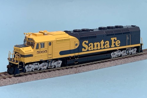 Athearn Genesis G67665 Santa Fe FP45 #5995 Yellowbonnet DCC/Sound HO ...