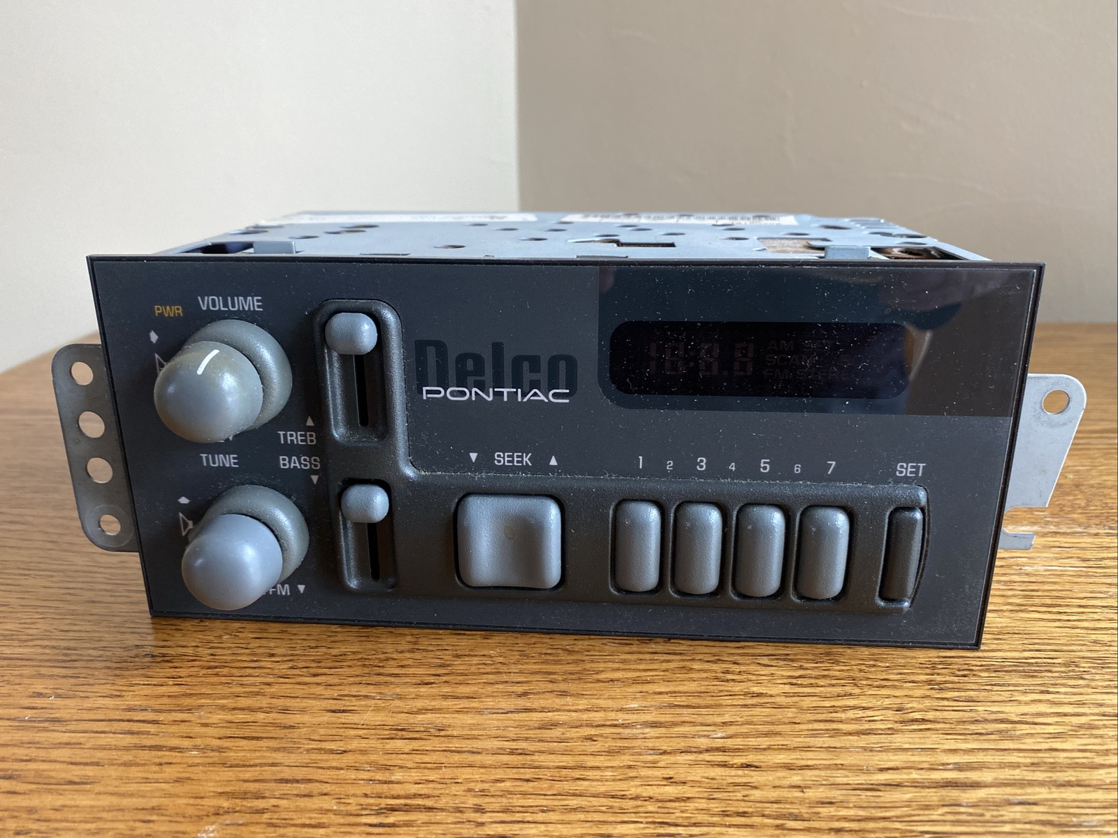 Original Equipment Delco Pontiac 1997 Grand Am AM/FM Radio #16180982 ...