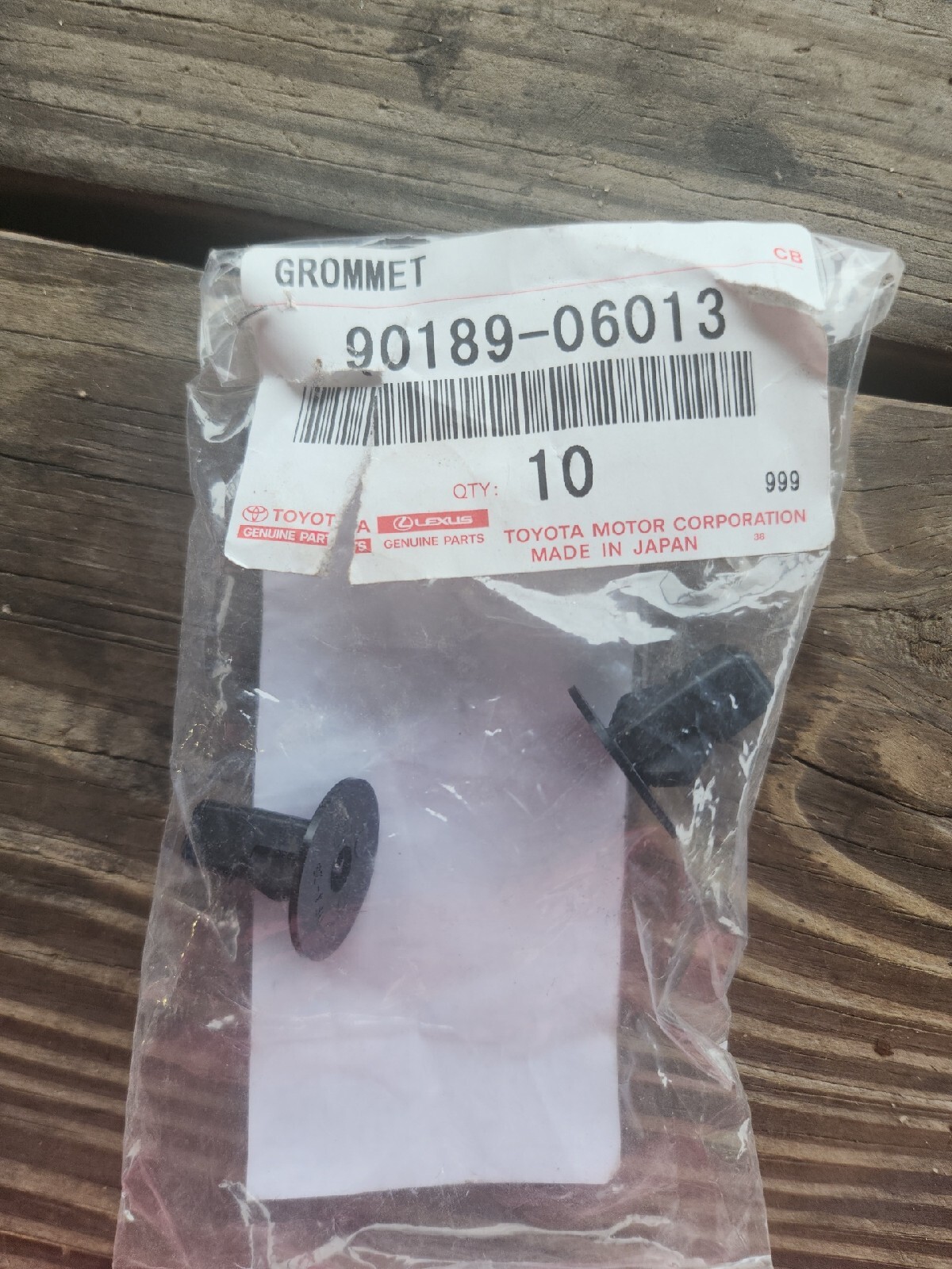 Genuine Toyota Fender Liner Grommet 90189-06013 | eBay