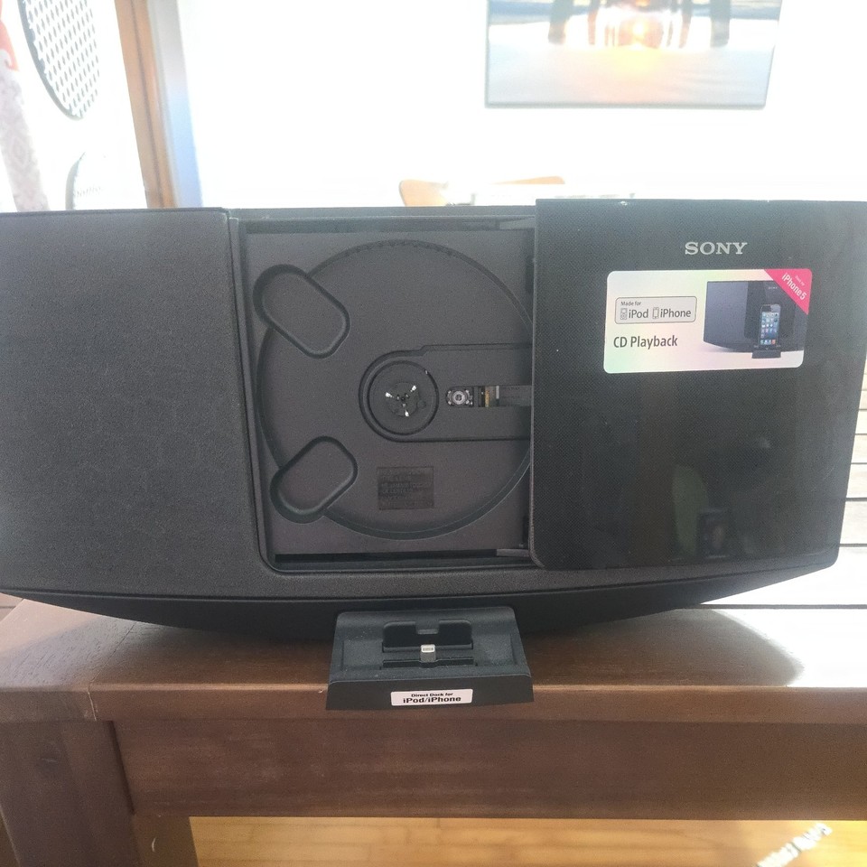 Sony CMT-V10iPN CD Player AM/FM iPod Player iHome Speaker Radio iPhone ...