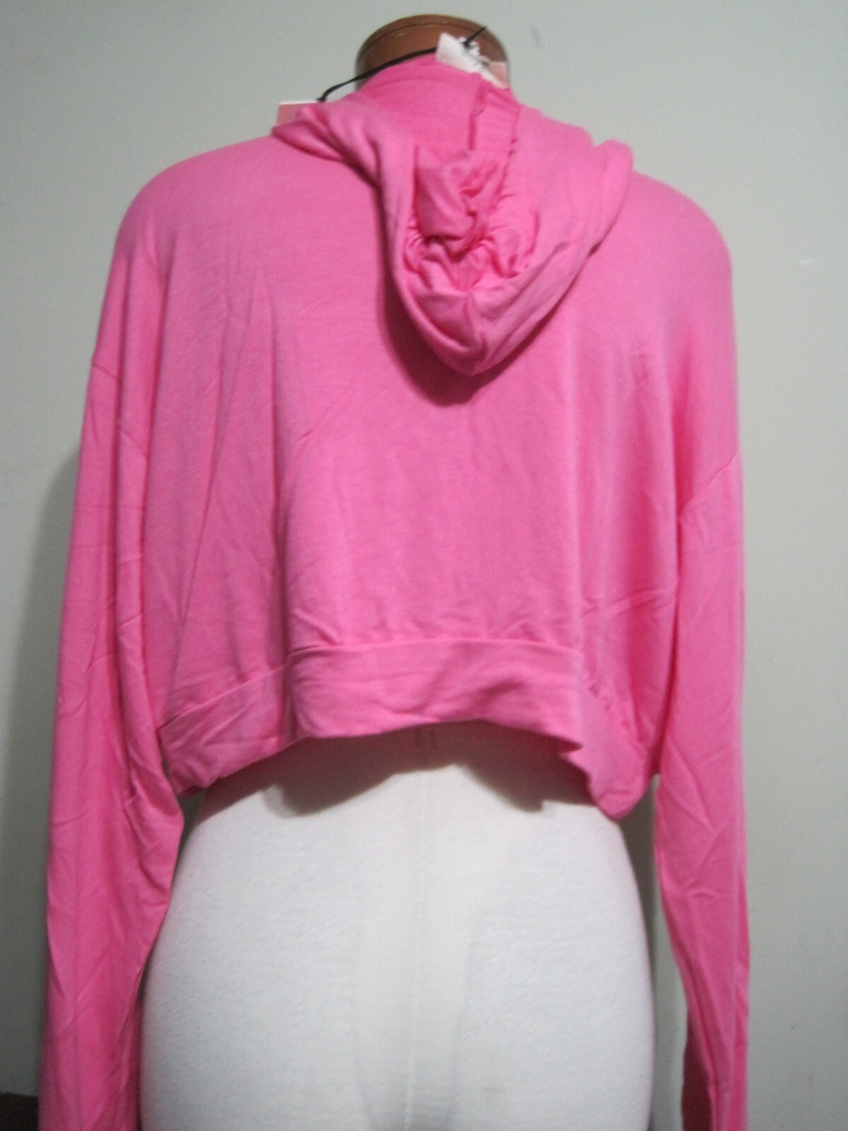 Elan Carly Pink Crop hoodie Ladies small or Medium sweatshirt NEW NWT | eBay