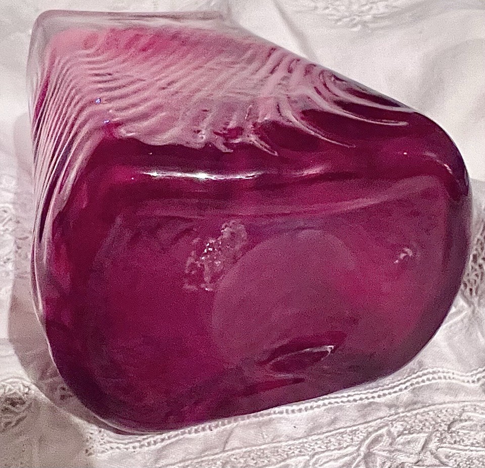 UNIQUE HAND BLOWN RIPPLED DEEP RED ART GLASS 8" TL 4" WD RECTANGULAR ...