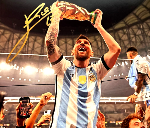 LIONEL MESSI Signed 8x10 (SOCCER: Argentina World Cup) Authentic ...