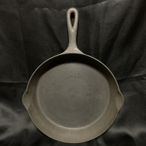 Antique Unmarked Cast-Iron Skillet #9 w/Heat Ring Gate Mark c.1800’s ...