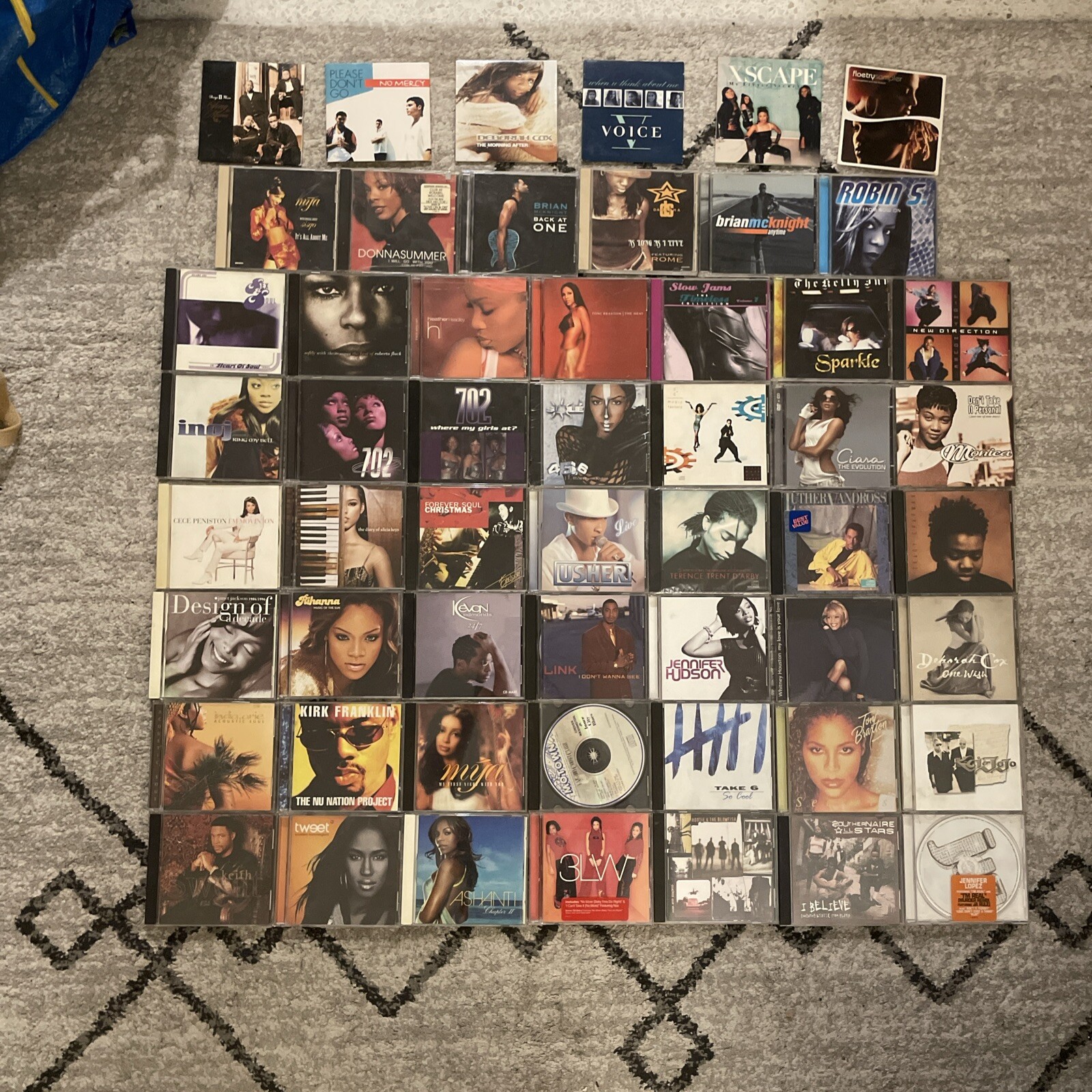 Lot Of 54 CDs - 1990s/2000s R&B, Soul, Pop + More! Rihanna, Usher ...