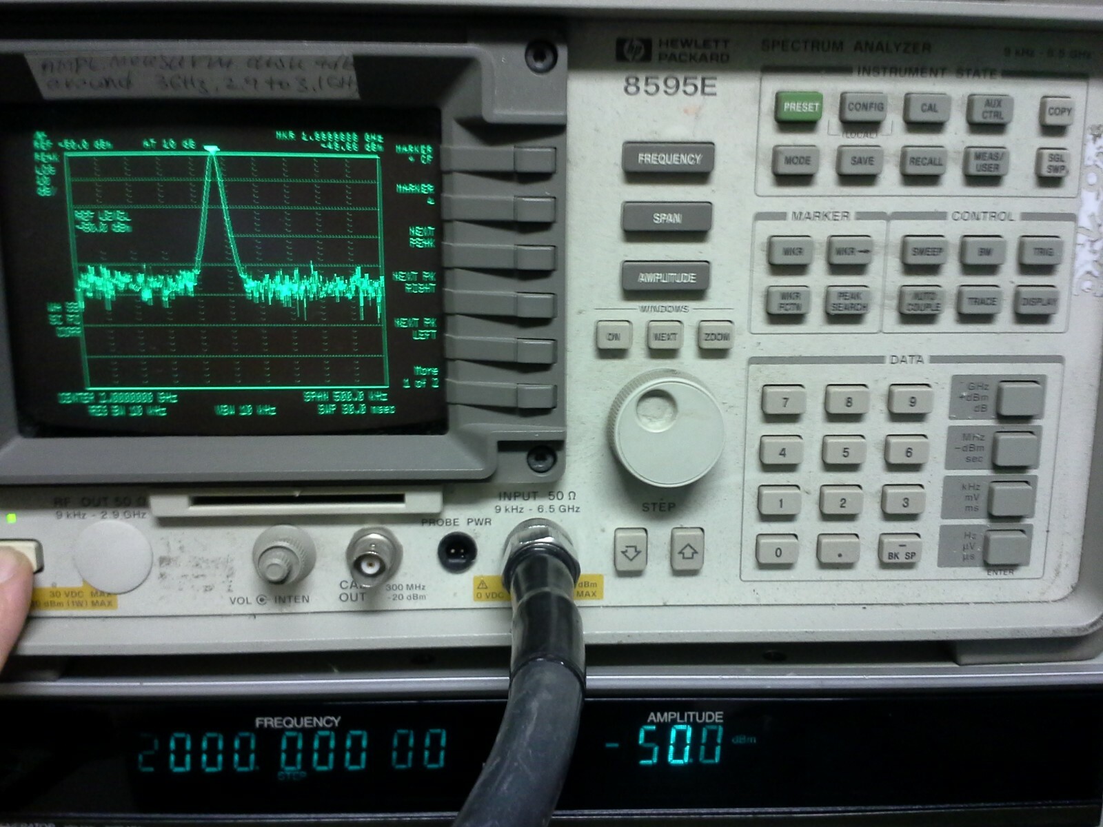 FLUKE 6062A Synthesized Signal Generator WORKS GREAT 100 kHz-2100 MHz ...