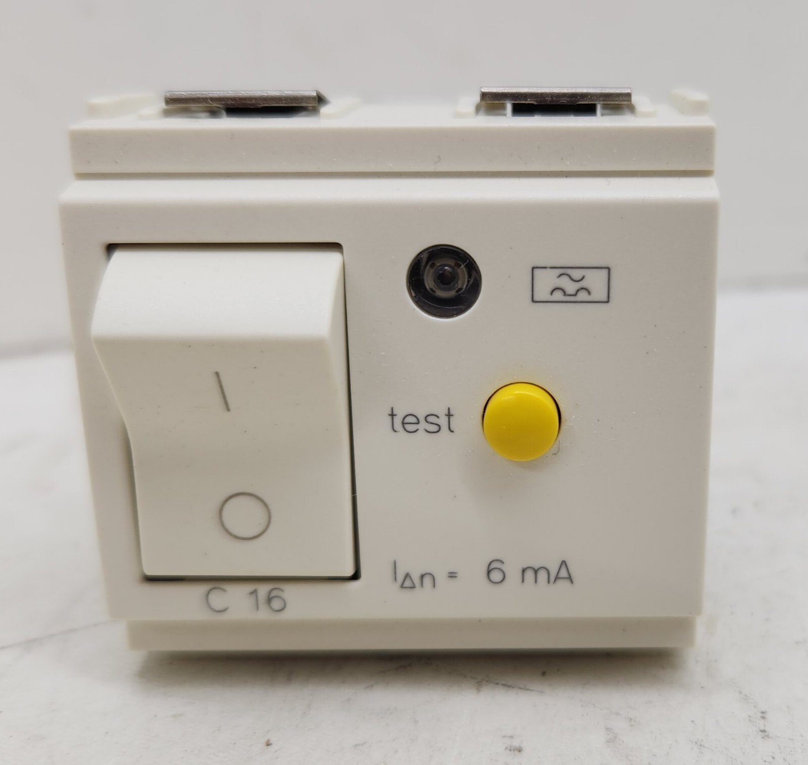 # 16511.16.6.B Vimar Idea 1P+N C16 RCBO 120-230V 6mA Residual Current ...