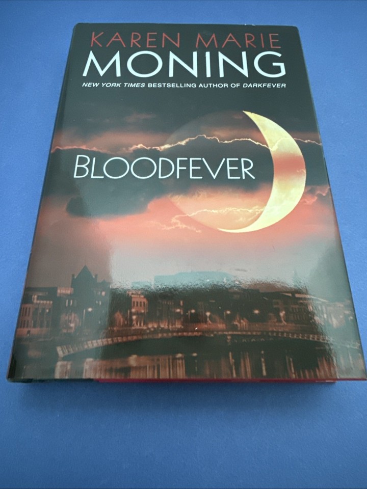 Lot of 12 ~ HC Books ~ Karen Marie Moning ~ Complete FEVER Series + 1 ...