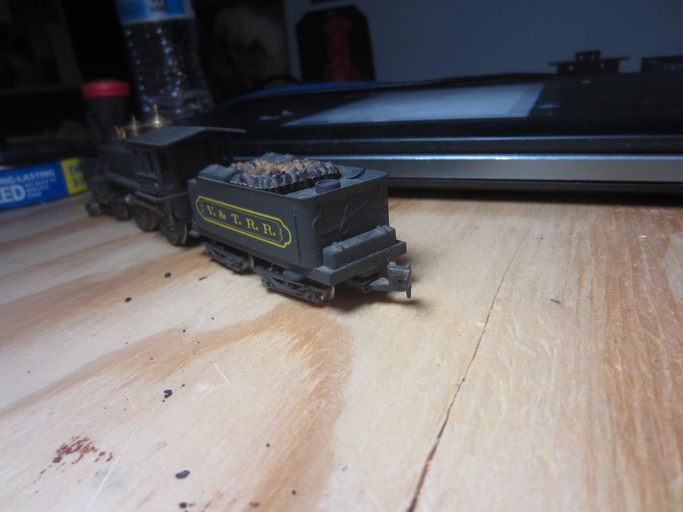 HO trains; A very nice old time POCHER V.&T.R.R. 4-4-0 steam engine ...