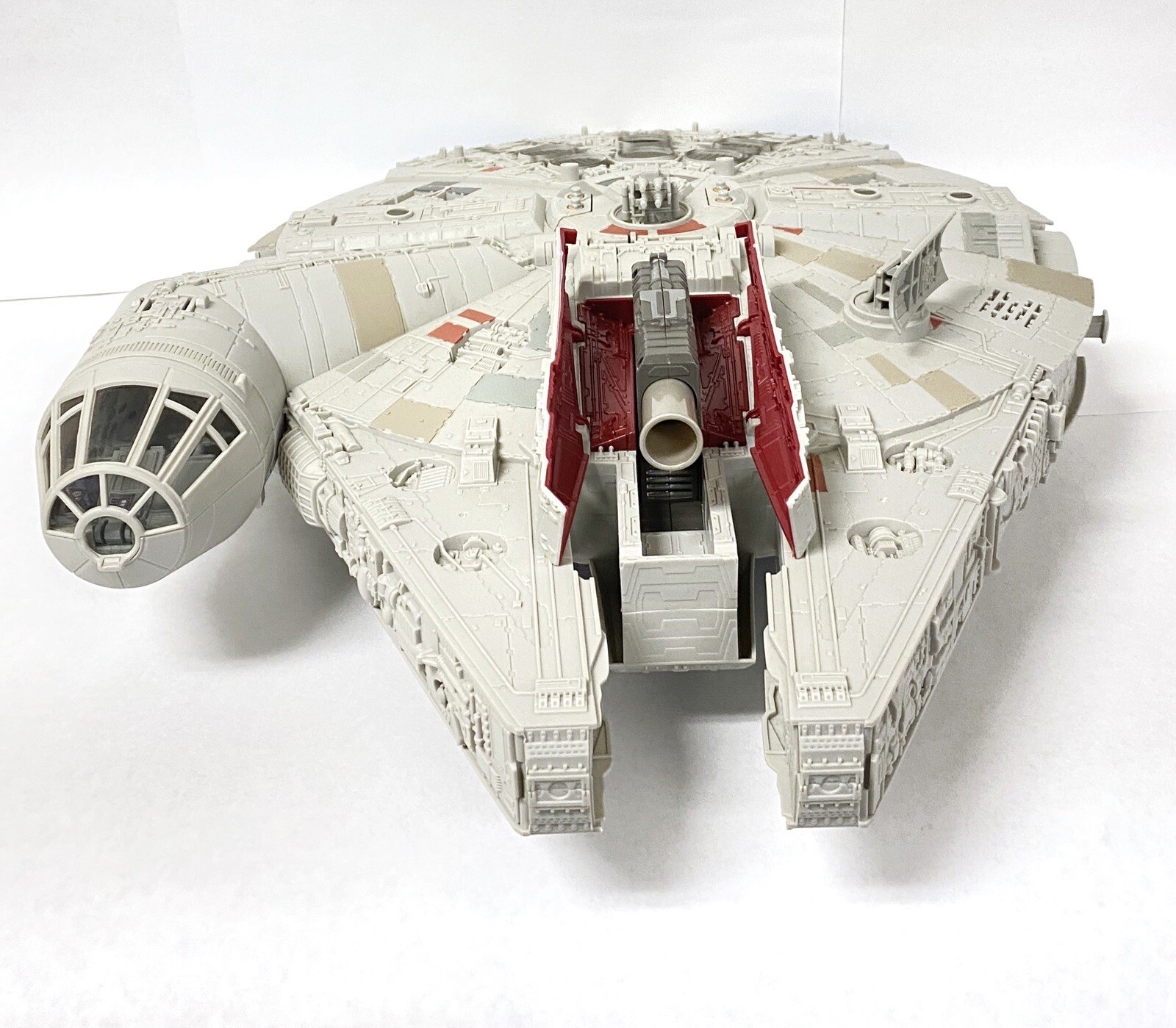 Hasbro Star Wars The Force Awakens Battle Action Large Millenium Falcon ...