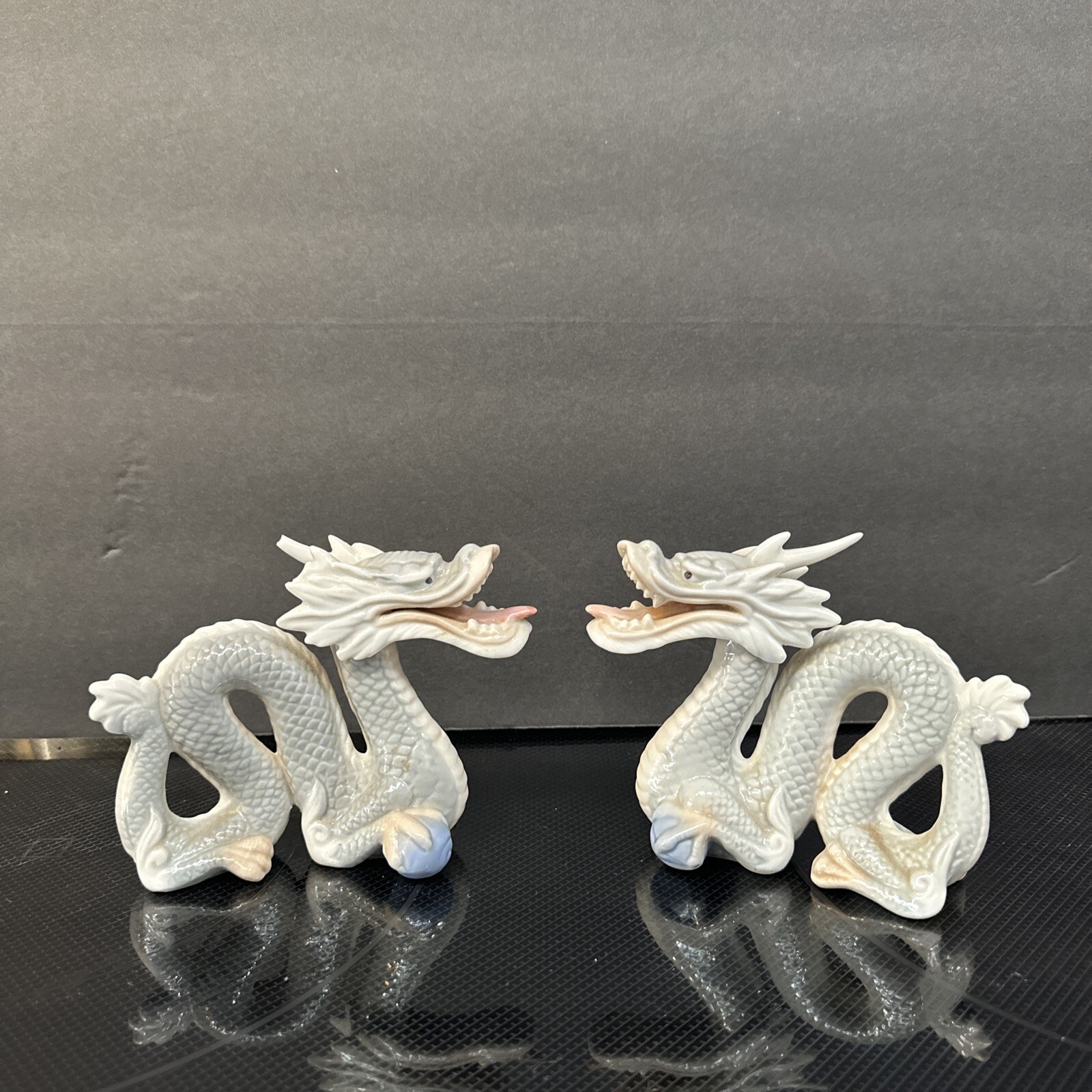 Vintage Yoshimi K Porcelain Foo Dragon Figurine Gray White Sphere Japan ...