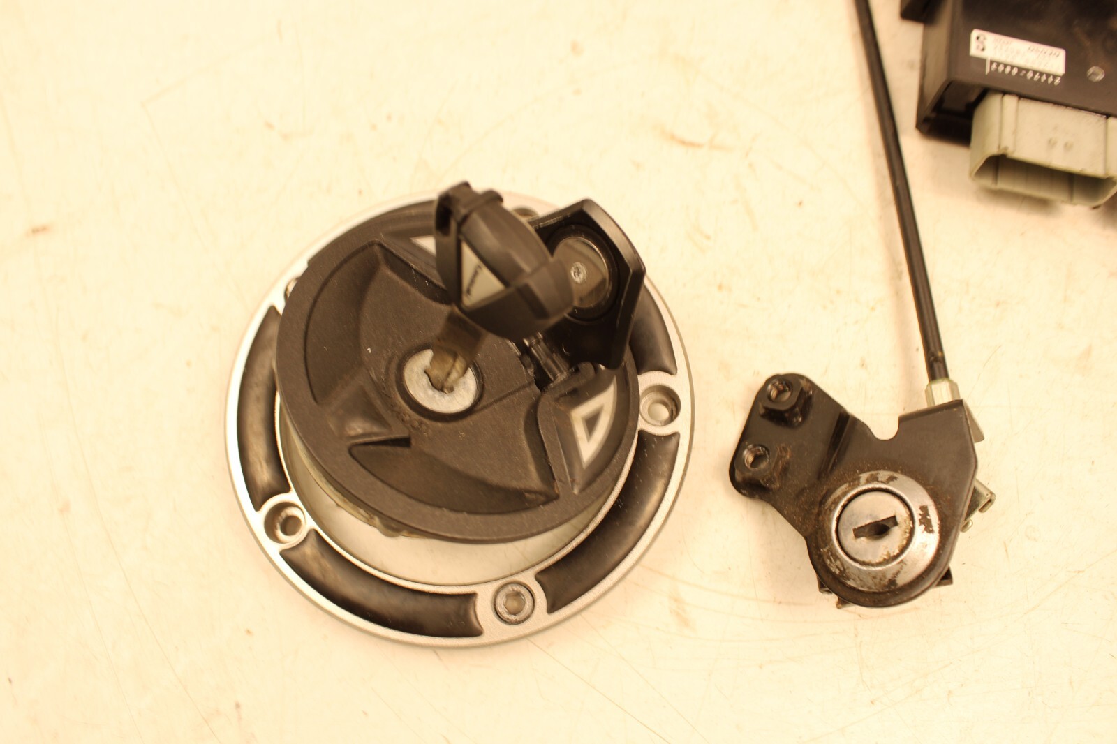 Kawasaki Z1000SX Lock Set Ecu Key Locks 2014-2016 (SH2) | eBay UK