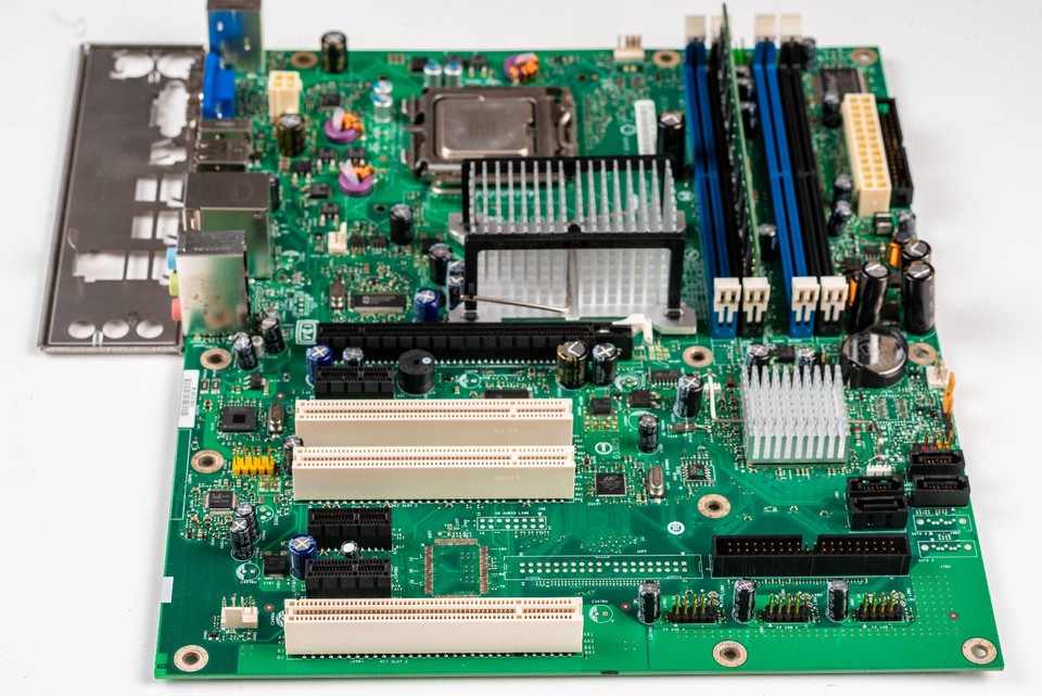 Retro Windows XP Gaming Motherboard ATX Intel Core 2 DDR2 w/Driver Disk ...