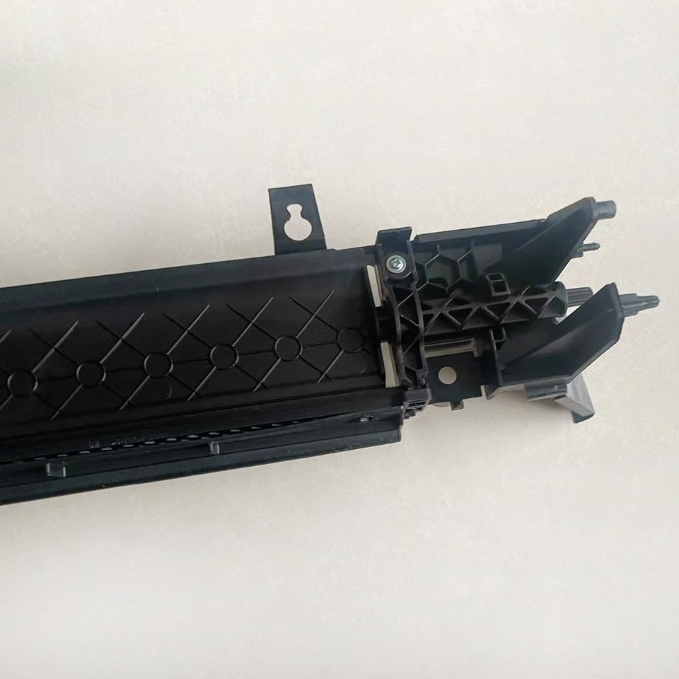 1Pcs 52811SJ000 Active Grille Shutter For Subaru Forester 2019 2020 ...