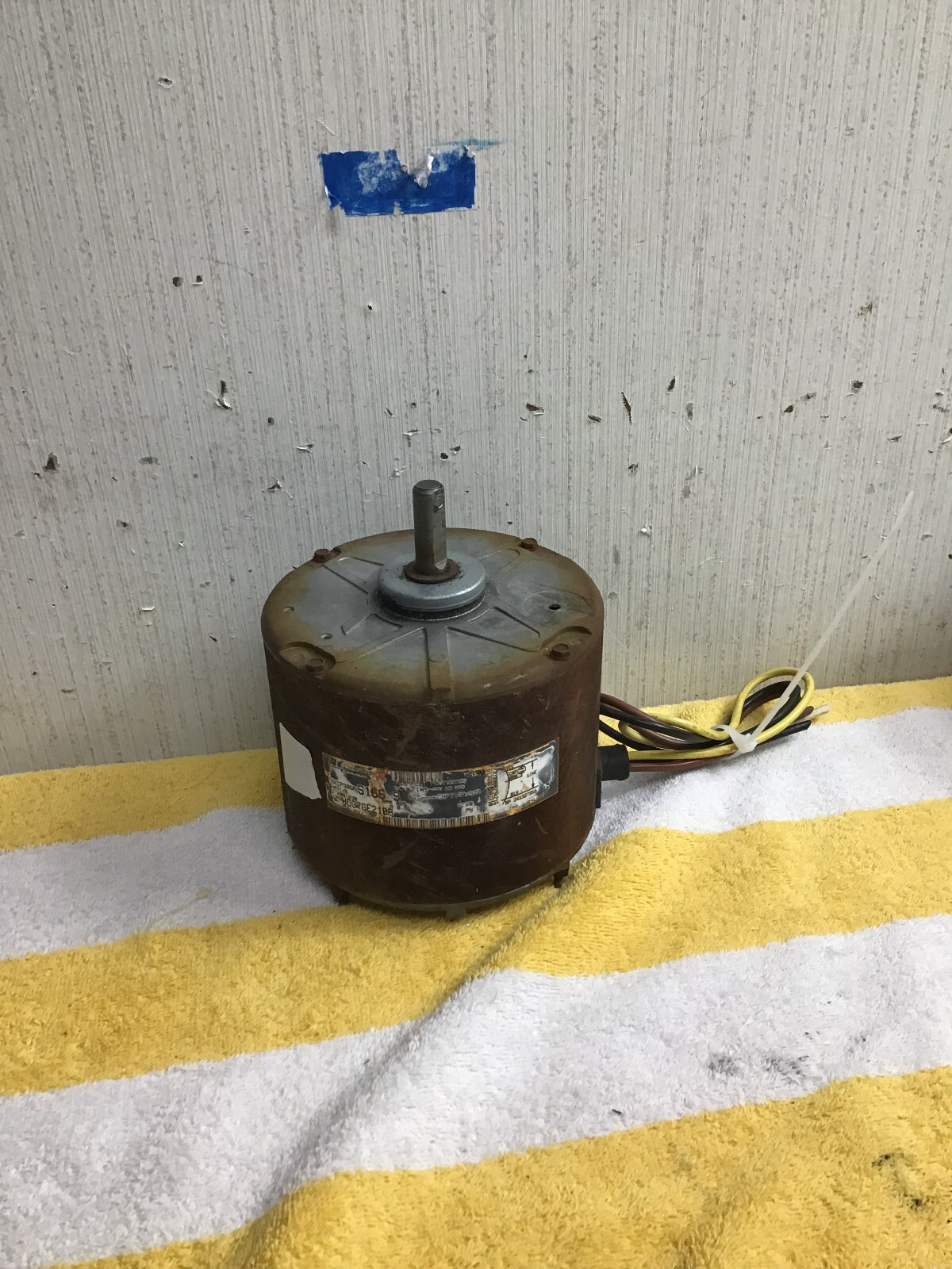 Ge 5KCP39GFS166S Carrier Hc37ge210a Condenser Fan Motor 825 RPM 1b 8 ...