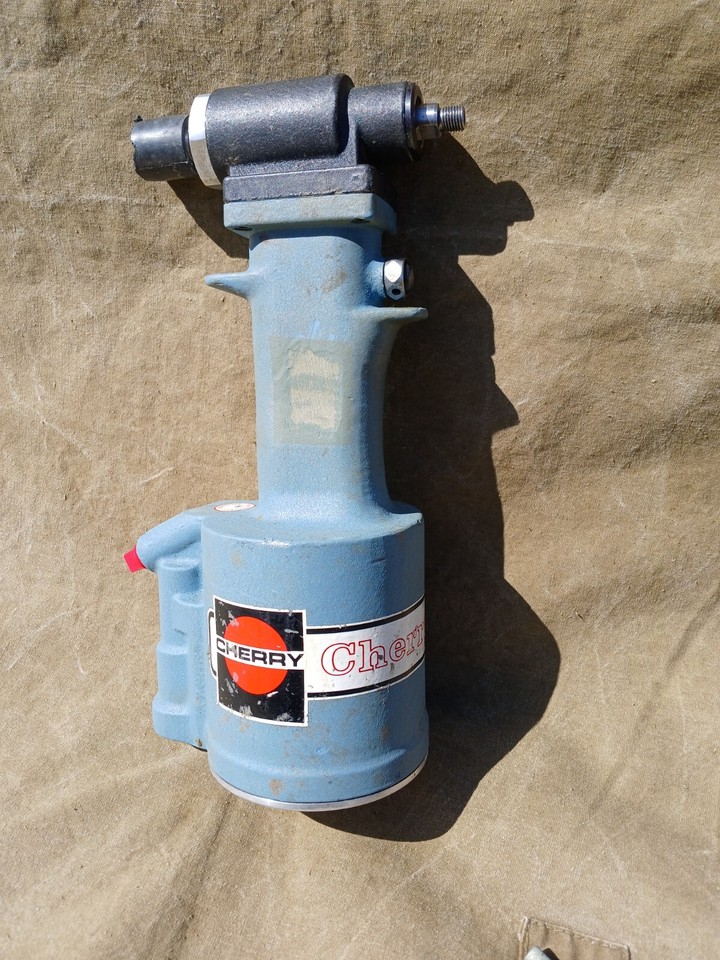 Aircraft Rivet Gun Cherry Max G704B Lightweight Pneumatic - Hydraulic ...