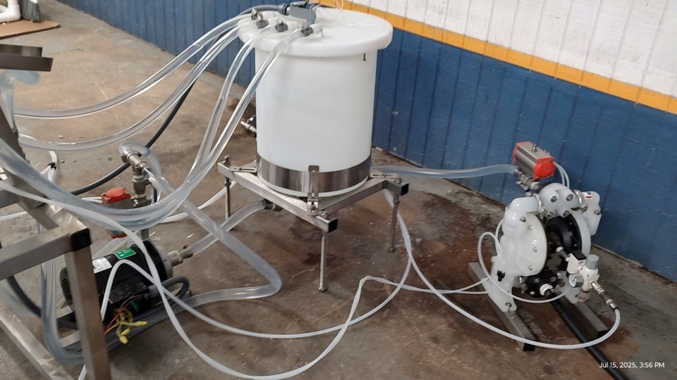 Liquid Bottle Filling Machine, 4 Head Semi-automatic Overflow Filling ...
