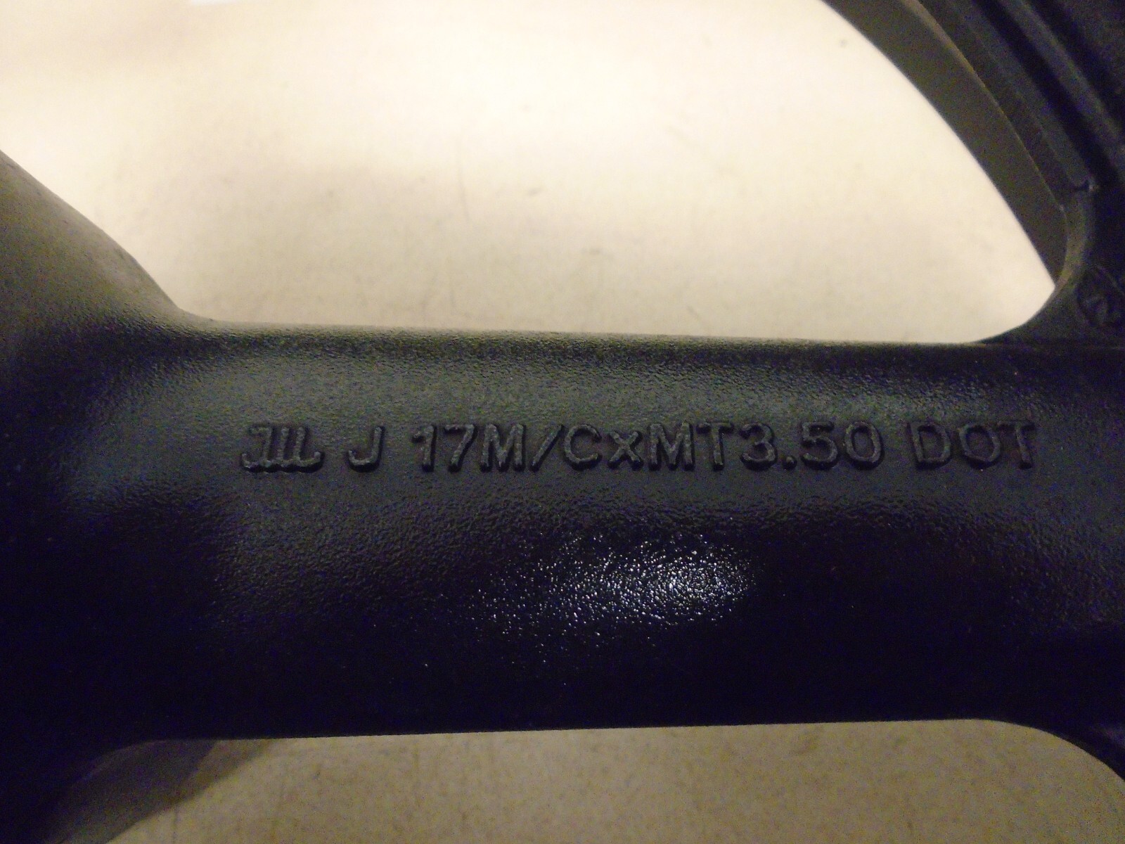 SUZUKI BANDIT 600 MK2 2002 FRONT WHEEL 922EP4 | eBay