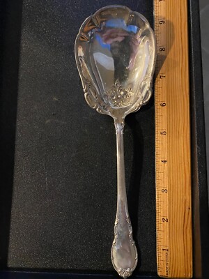 LUNT STERLING ODD BERRY SERVER SERVER MODERN VICTORIAN large berry ...