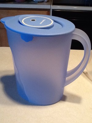 Tupperware BLUE Gallon Impressions ECO Water Filter Pitcher ~Uses Brita ...
